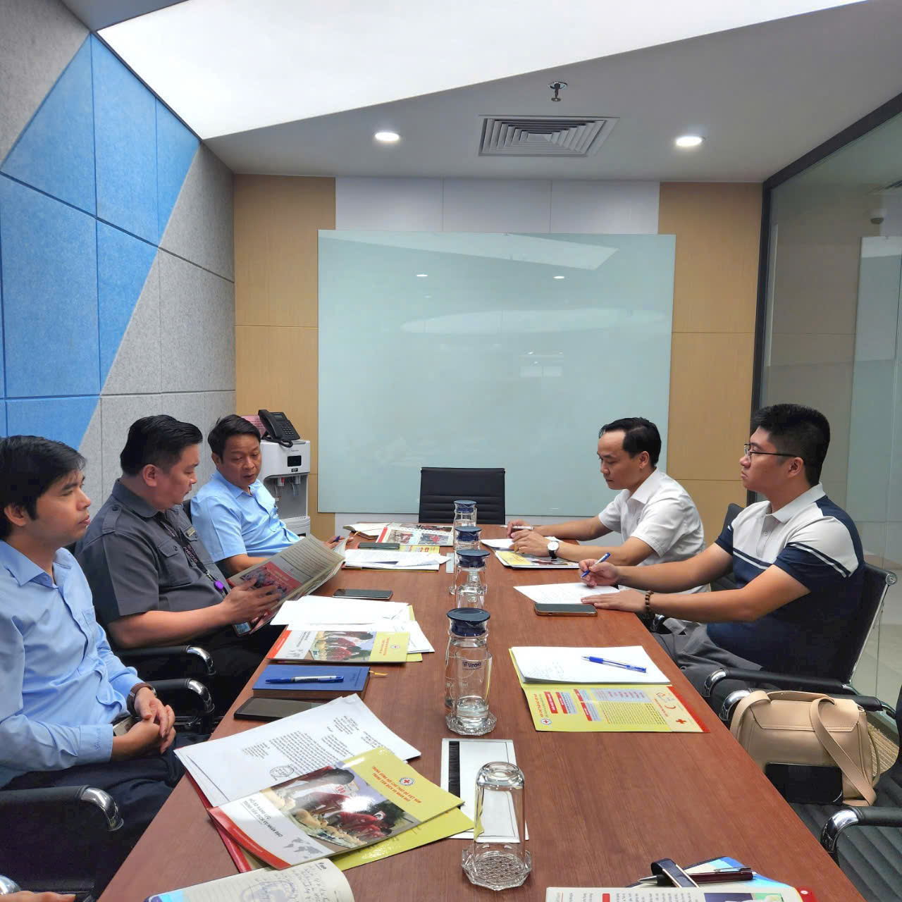 Trung tâm Dịch vụ Nhân đạo làm việc với Tổng Công ty Lâm nghiệp VN ...